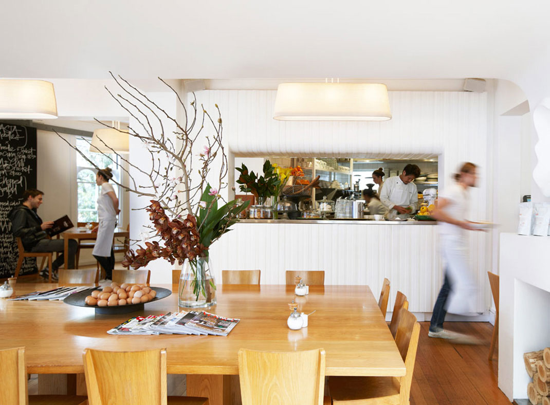 BEST BONDI BEACH BREAKFASTS - five morning spots you can't miss ...